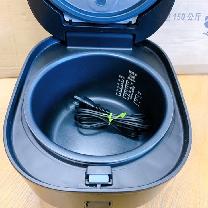 岐阜県岐阜市 YAMAZEN マイコン炊飯ジャー BKS-55(B) 2023年製 使用感少なめのため適正価格で査定しました ｜出張買取MAX